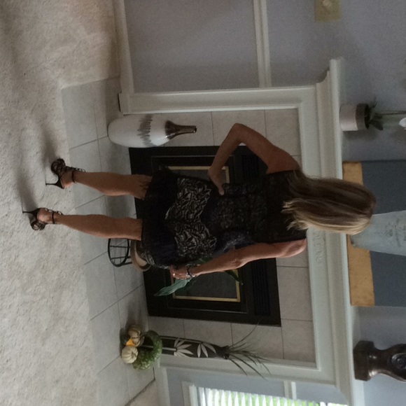 Alexis | Dresses | Sleeveless Black Dress With Black Feathers | Poshmark